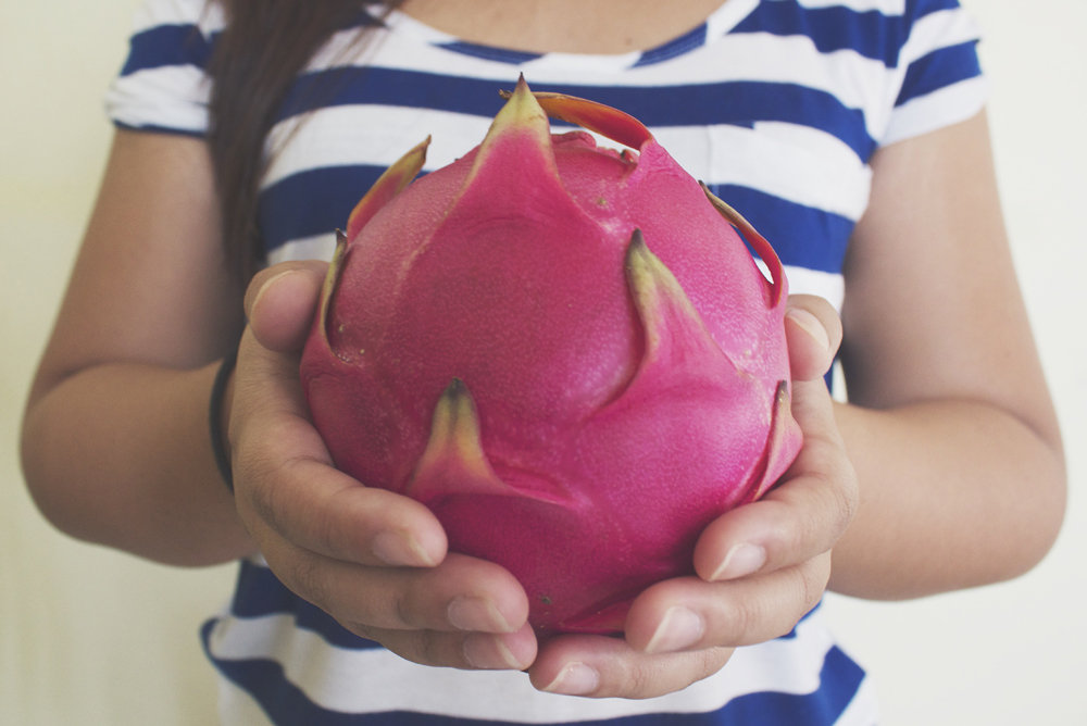 Dragon Fruit & Calamansi Shake – AMCARMEN'S KITCHEN