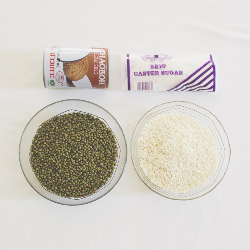 Ginataang Munggo (Roasted Mung Beans & Sticky Rice in Coconut Milk ...