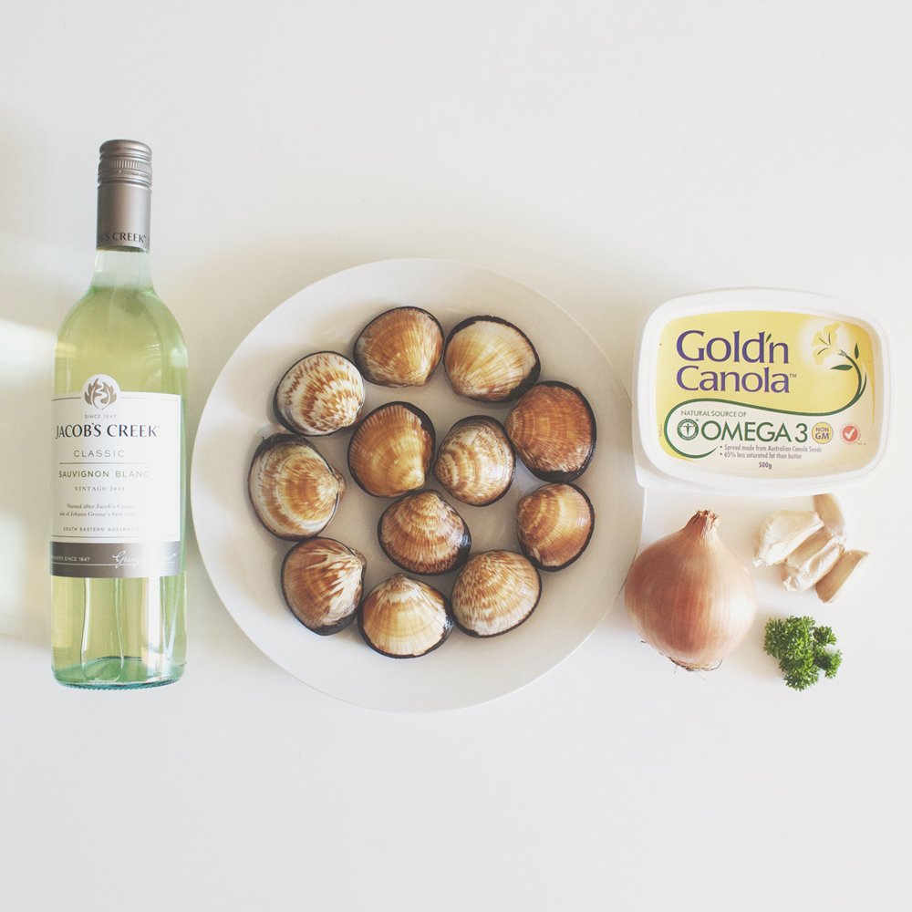 Garlic Butter Flame Clams – AMCARMEN'S KITCHEN