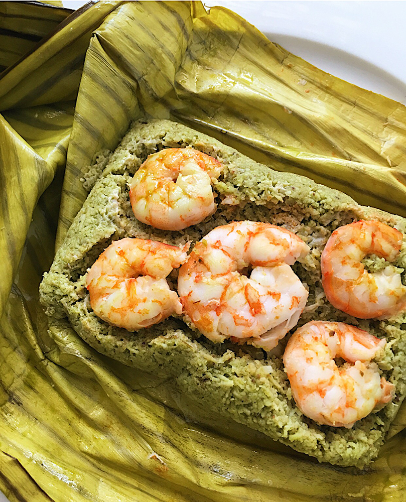 Pinais na Hipon at Niyog na may Palapa (Shrimp wrapped in Banana Leaves ...