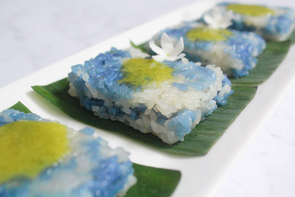 Pulut Tai Tai (Blue Glutinous Rice Cakes) – AMCARMEN'S KITCHEN