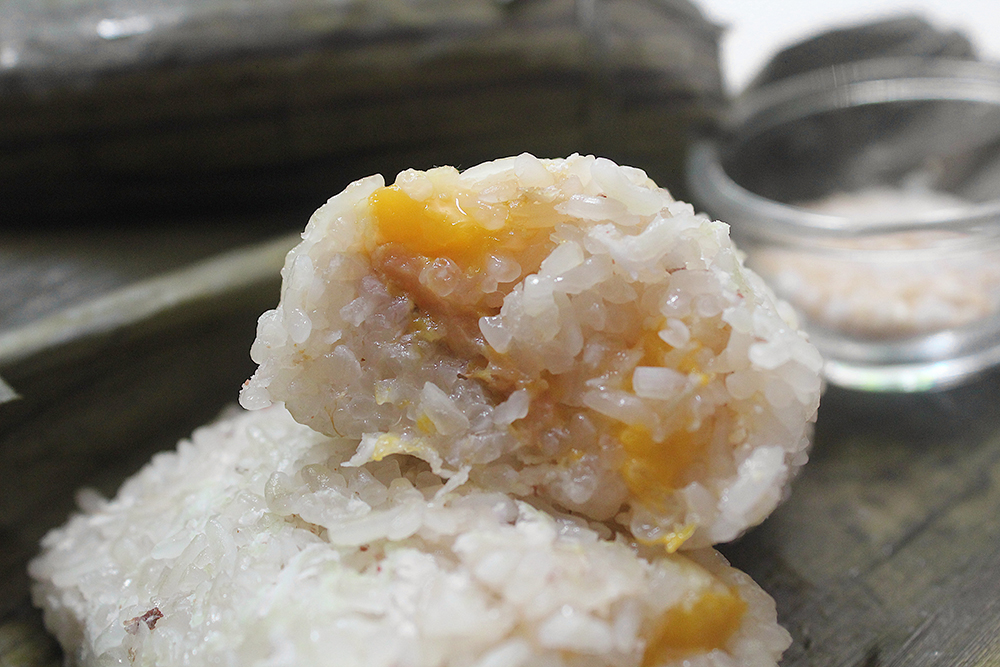 Num Ansom Chek (Rolled Banana Rice Cake) – AMCARMEN'S KITCHEN